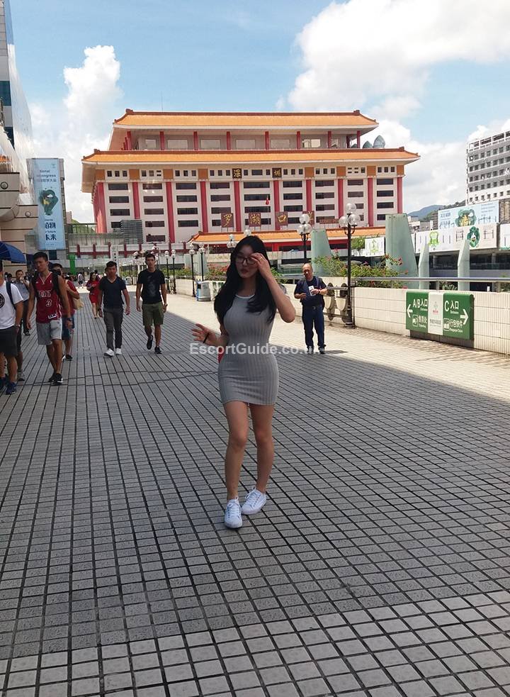Mia Independent Asian Escort Girl In London
