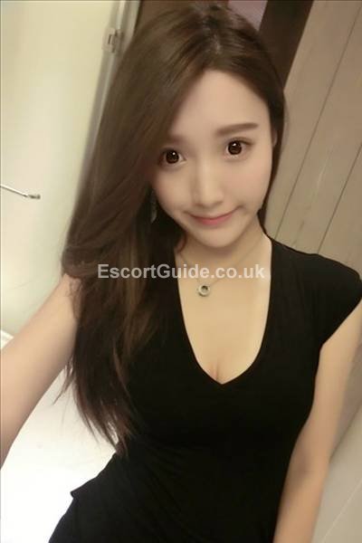 Jennifer escort girl in London